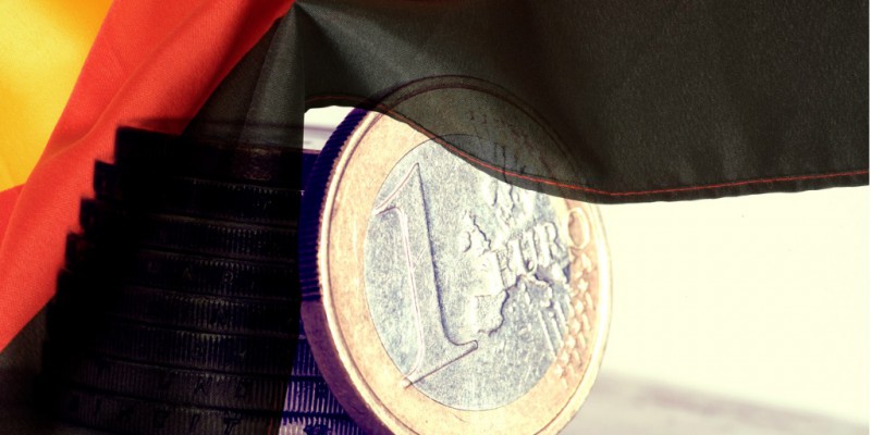 What is inflation? Causes, hyperinflation, and deflation explained ...